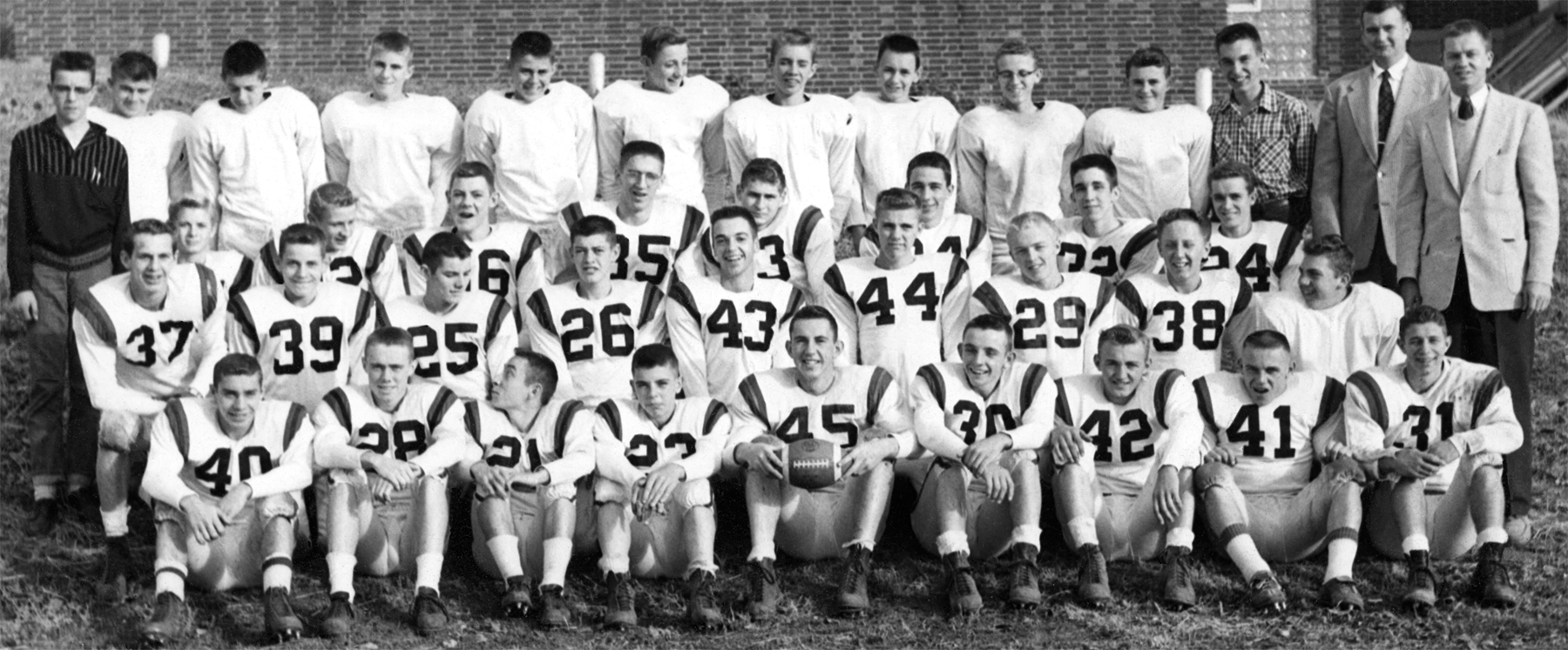 Standing: Roger Reinke, Donald Hodne, Cliff Stammer, Randall Jansen ...